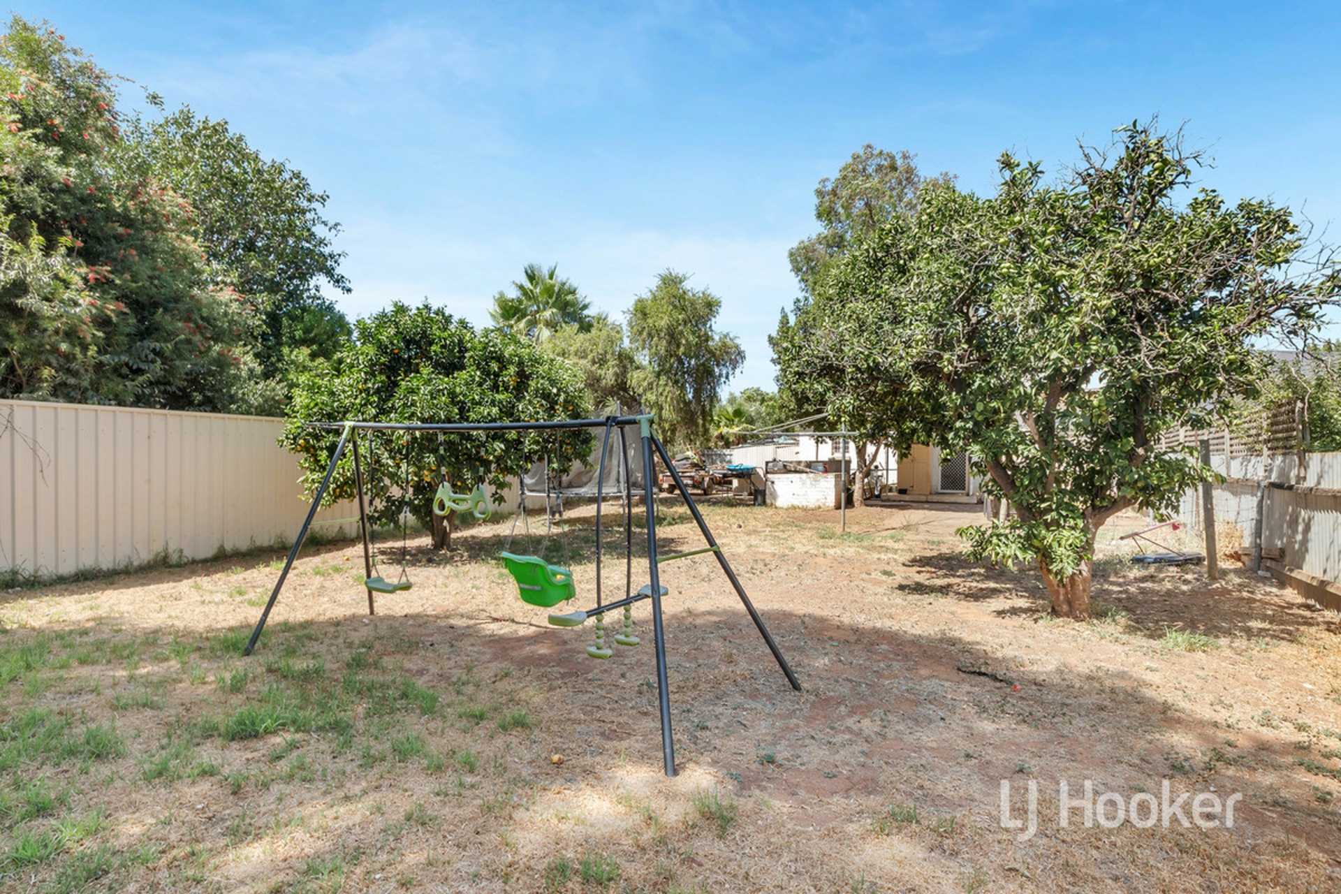 10 Sampson Road Elizabeth Grove SA - Property Details - LJ Hooker