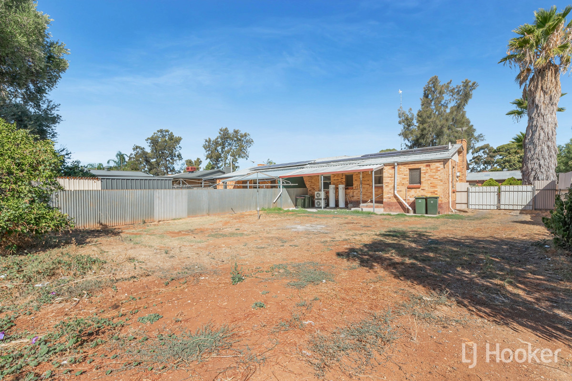 19 Midlow Road Elizabeth Downs SA - Property Details - LJ Hooker