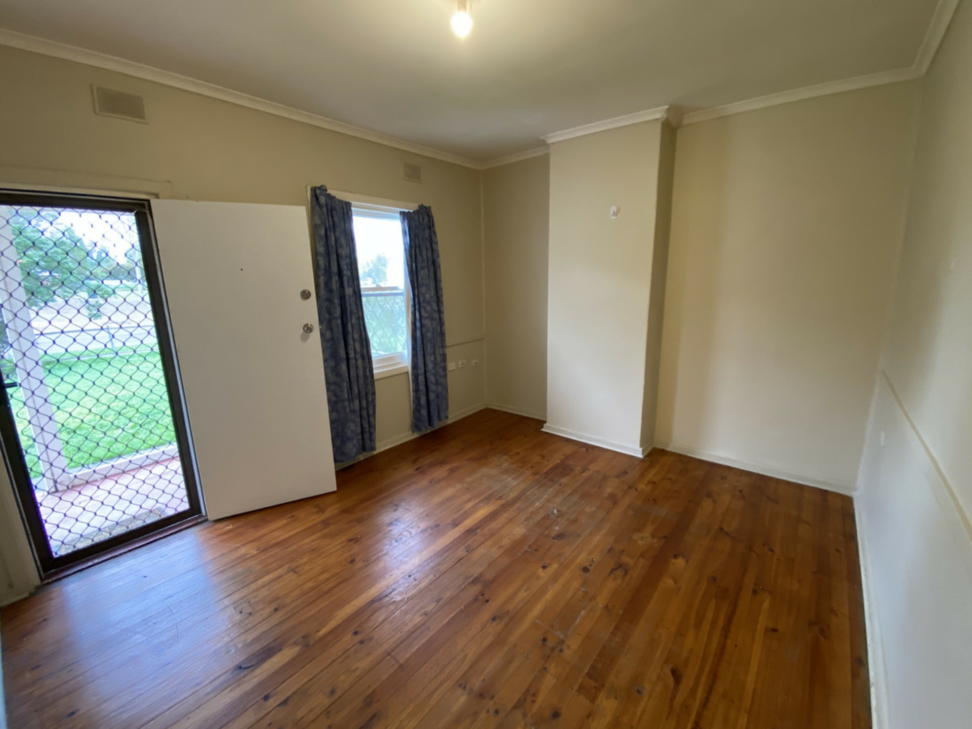 19 Turnbull Road Elizabeth Downs SA - House for Rent - LJ Hooker