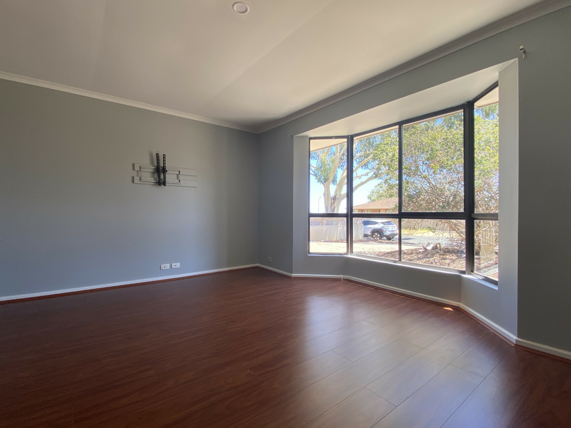 4 Florida Court Craigmore SA - House for Rent - LJ Hooker