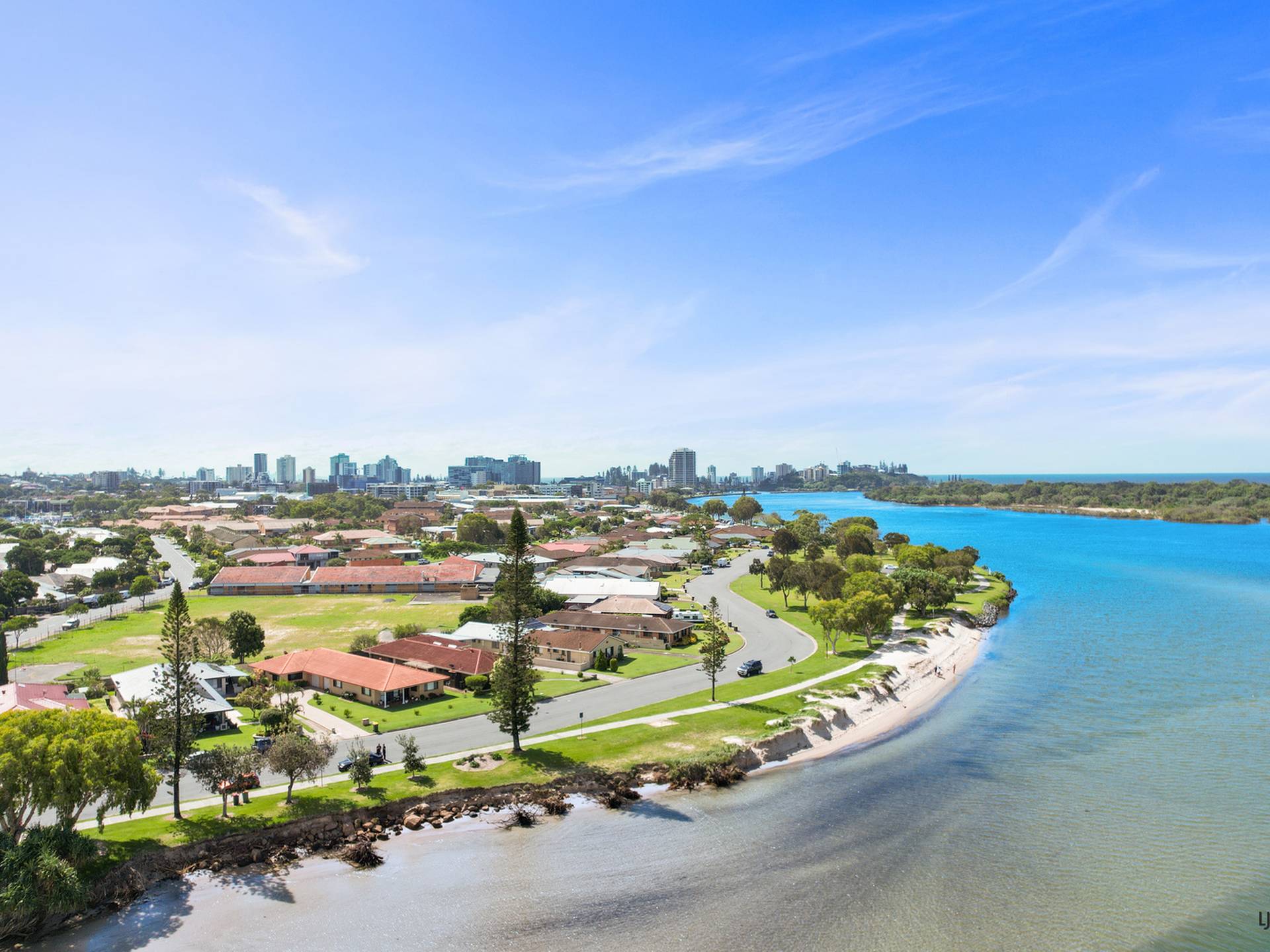 2/60 Keith Compton Drive Tweed Heads NSW - Property Details - LJ Hooker