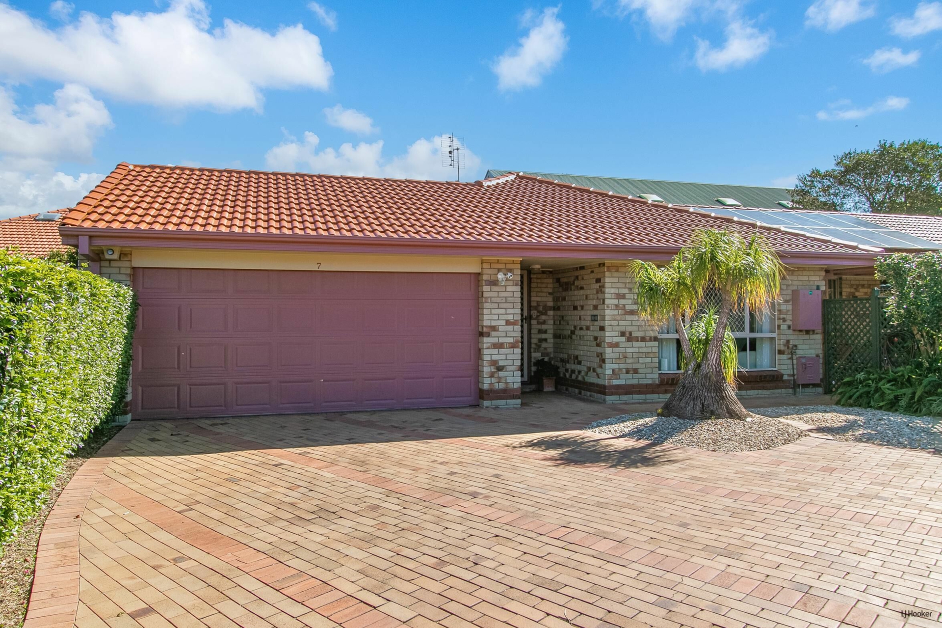 7 Wanda Court Banora Point NSW - Property Details - LJ Hooker
