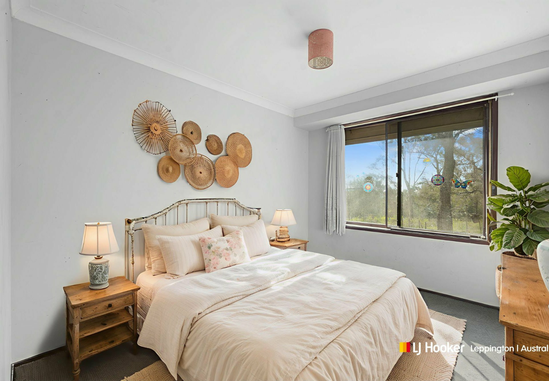 2450 Silverdale Road Wallacia NSW - AcreageSemi-rural for Sale - LJ Hooker