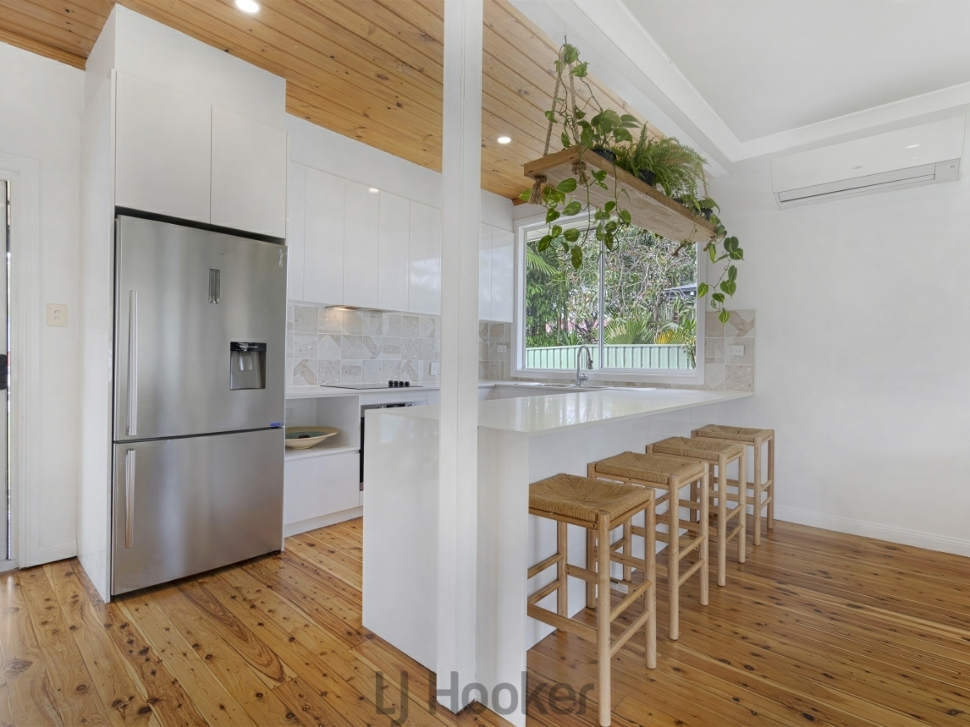 4 Barry Avenue Toronto NSW - Property Details - LJ Hooker