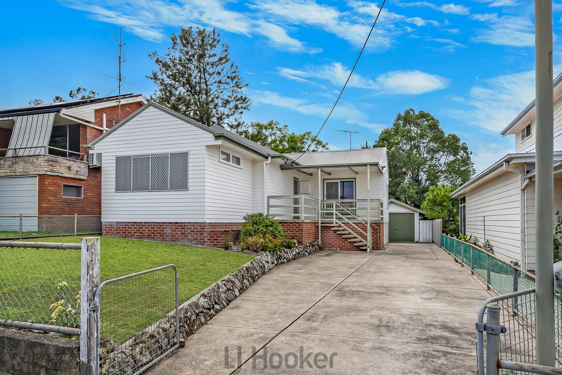 6 Elizabeth Street Fennell Bay NSW - Property Details - LJ Hooker