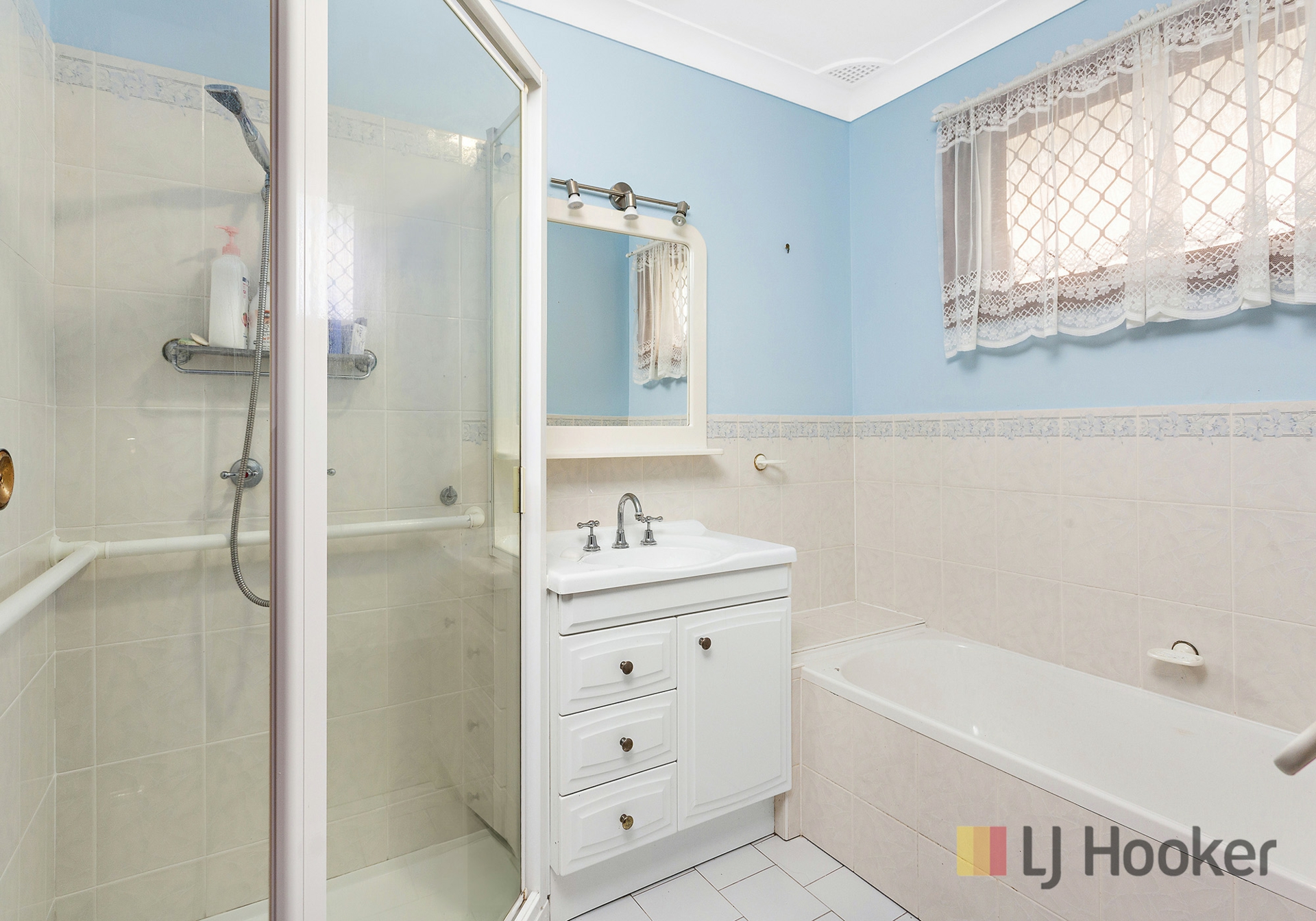 95 Lake Entrance Road Barrack Heights NSW - Property Details - LJ Hooker