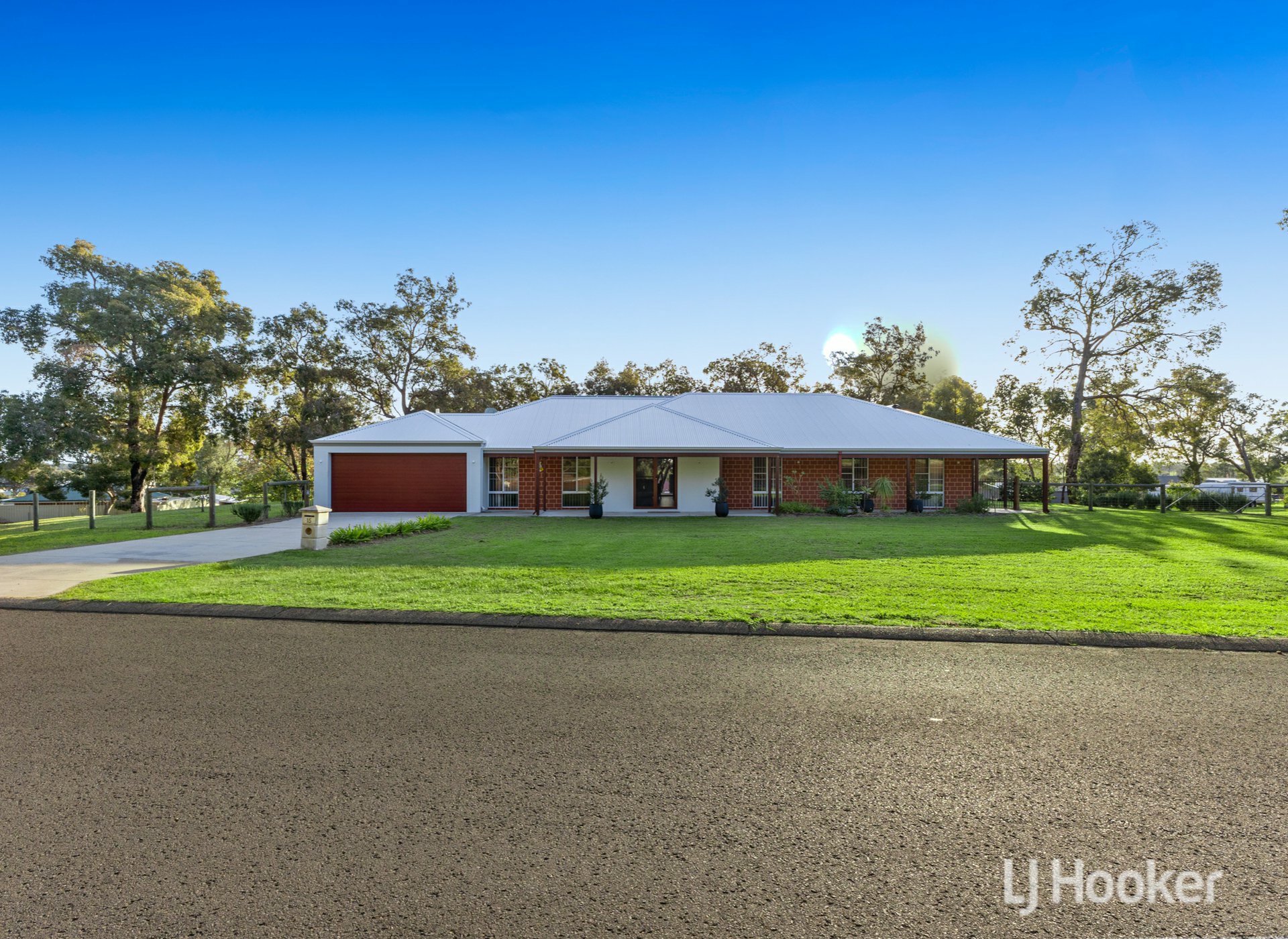 15 Barrington Knight Road Yarloop WA - Property Details - LJ Hooker