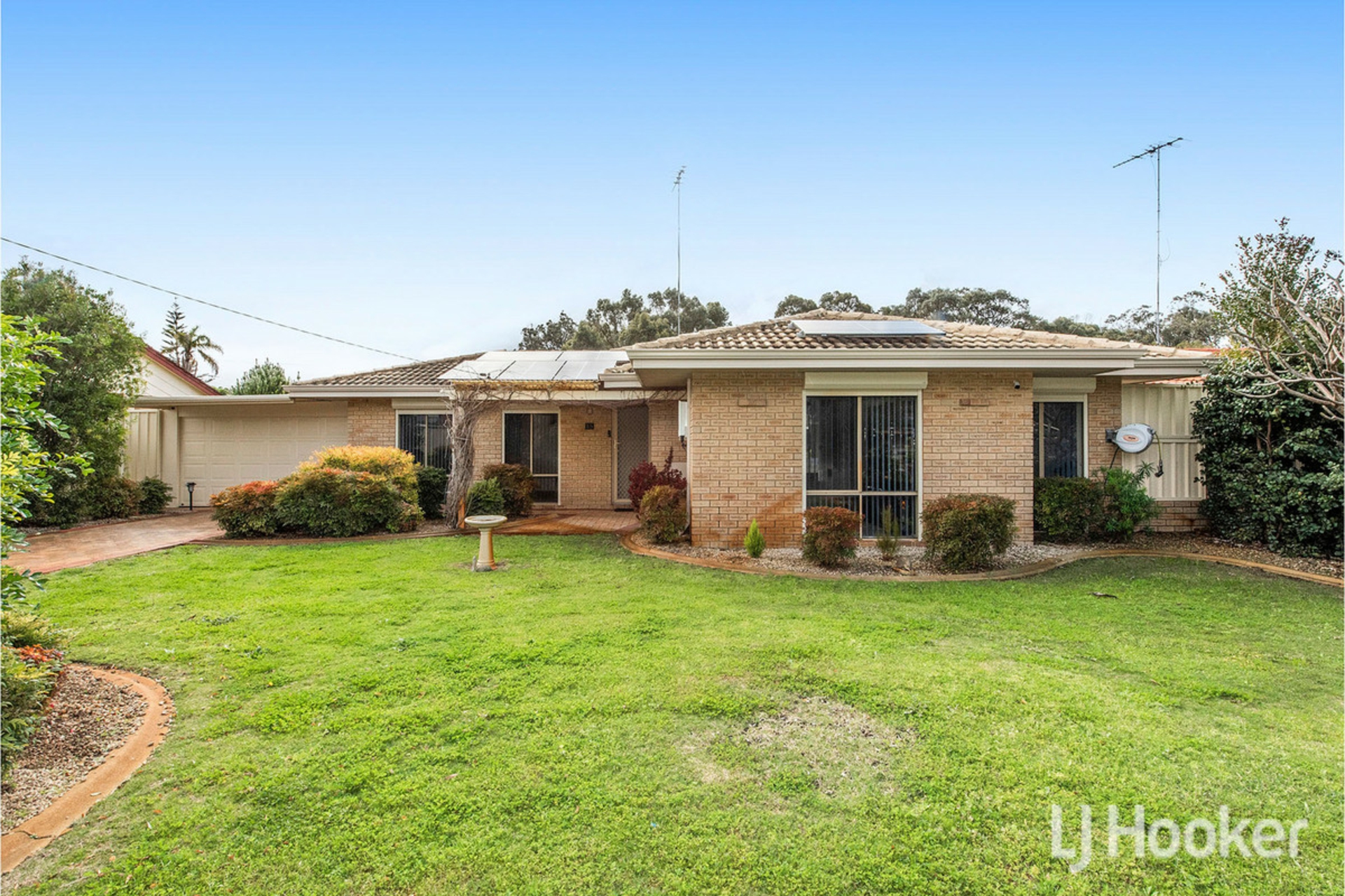 15 Windermere Way Greenfields WA - Property Details - LJ Hooker