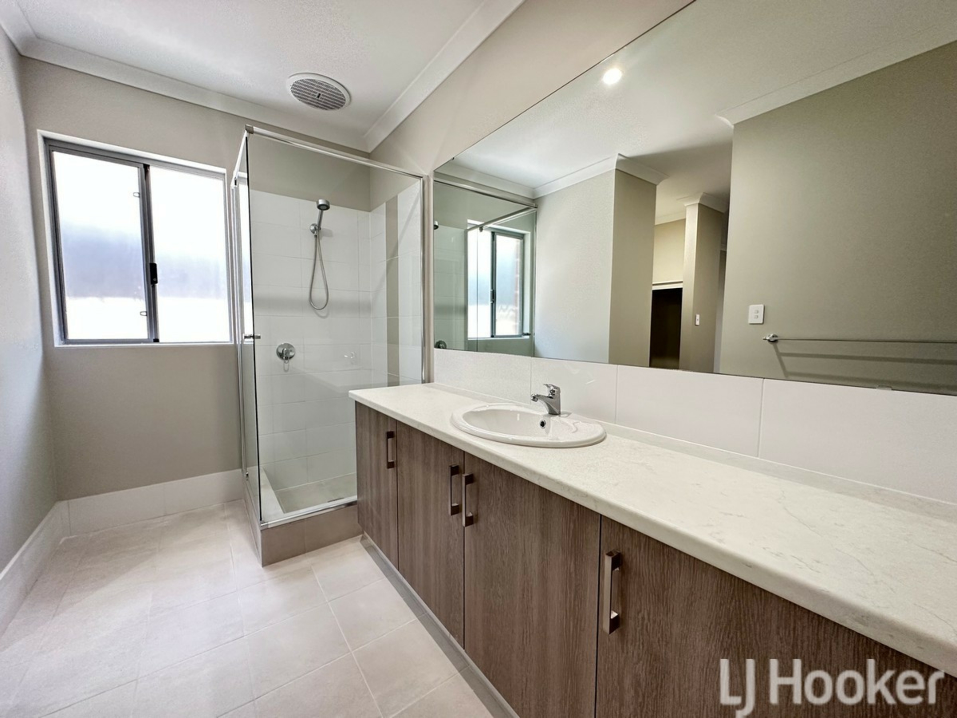 38 Sarasota Loop Madora Bay WA - Property Details - LJ Hooker