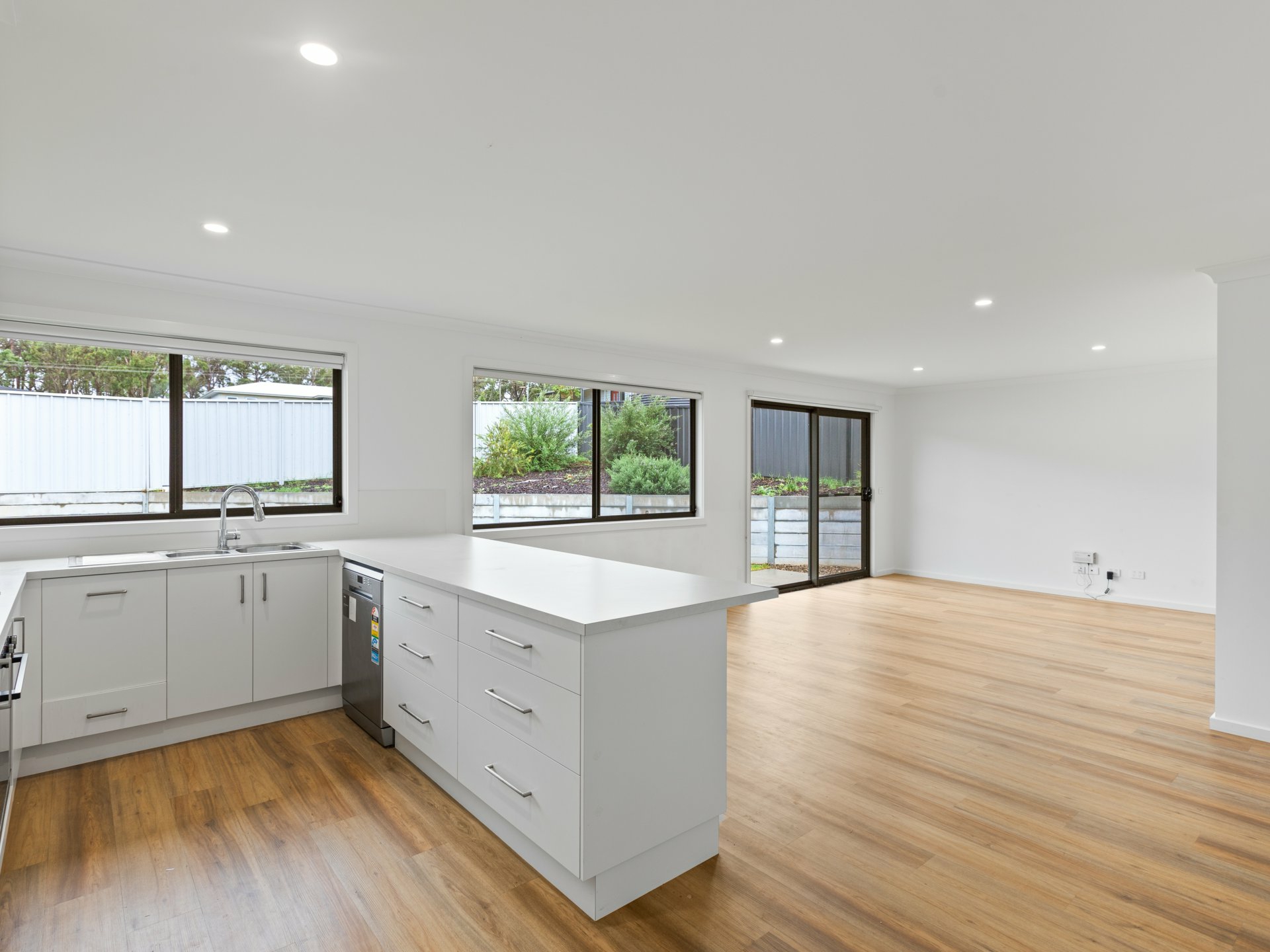 1/2 Kurrajong Crescent Kalaru NSW - Property Details - LJ Hooker