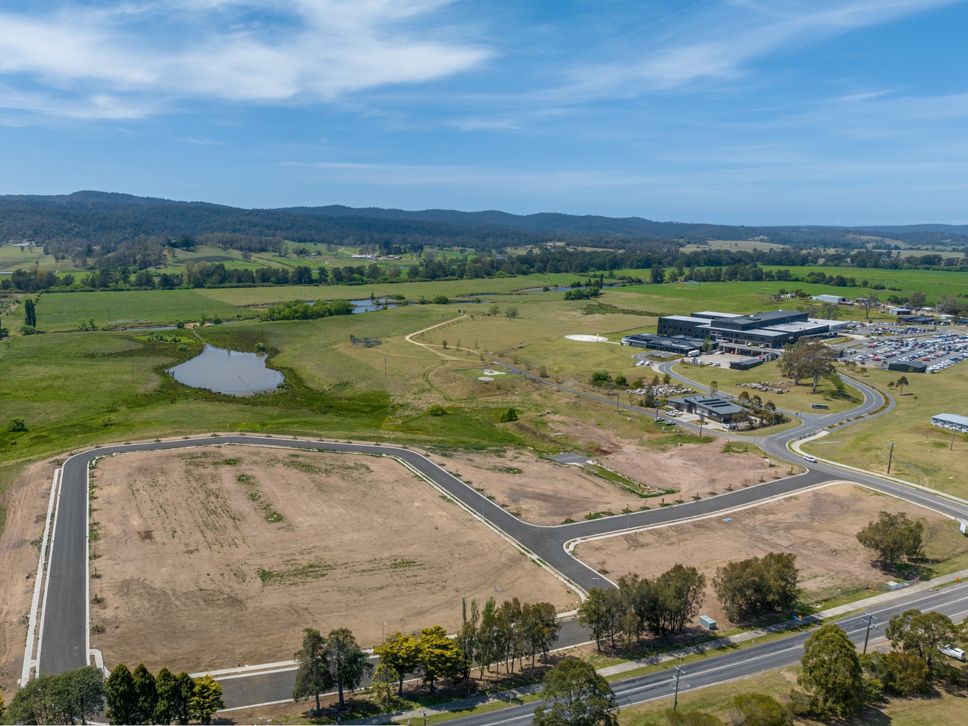 5 Warbler Circuit Bega NSW - Property Details - LJ Hooker
