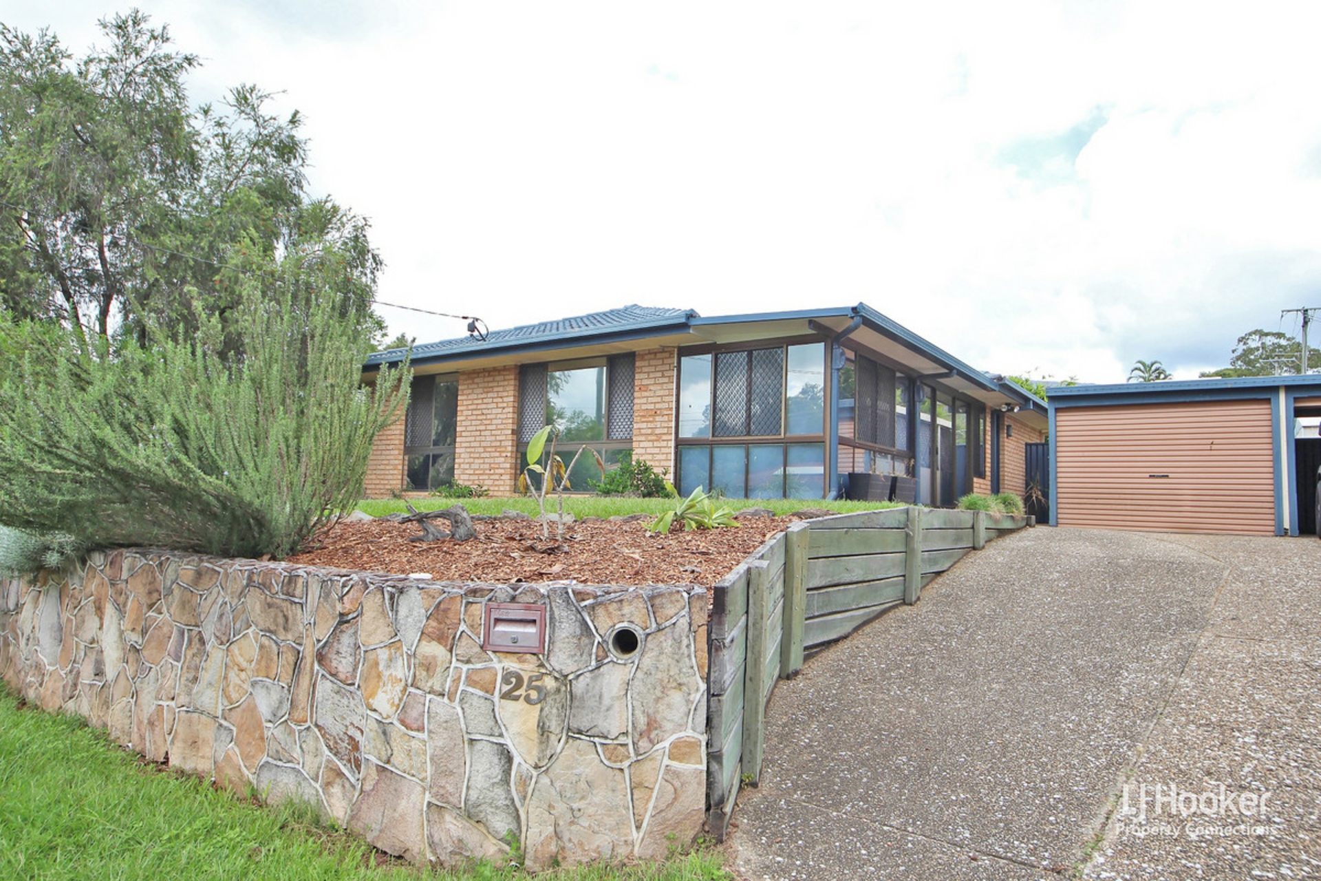 25 Macquarie Drive Petrie QLD - Property Details - LJ Hooker