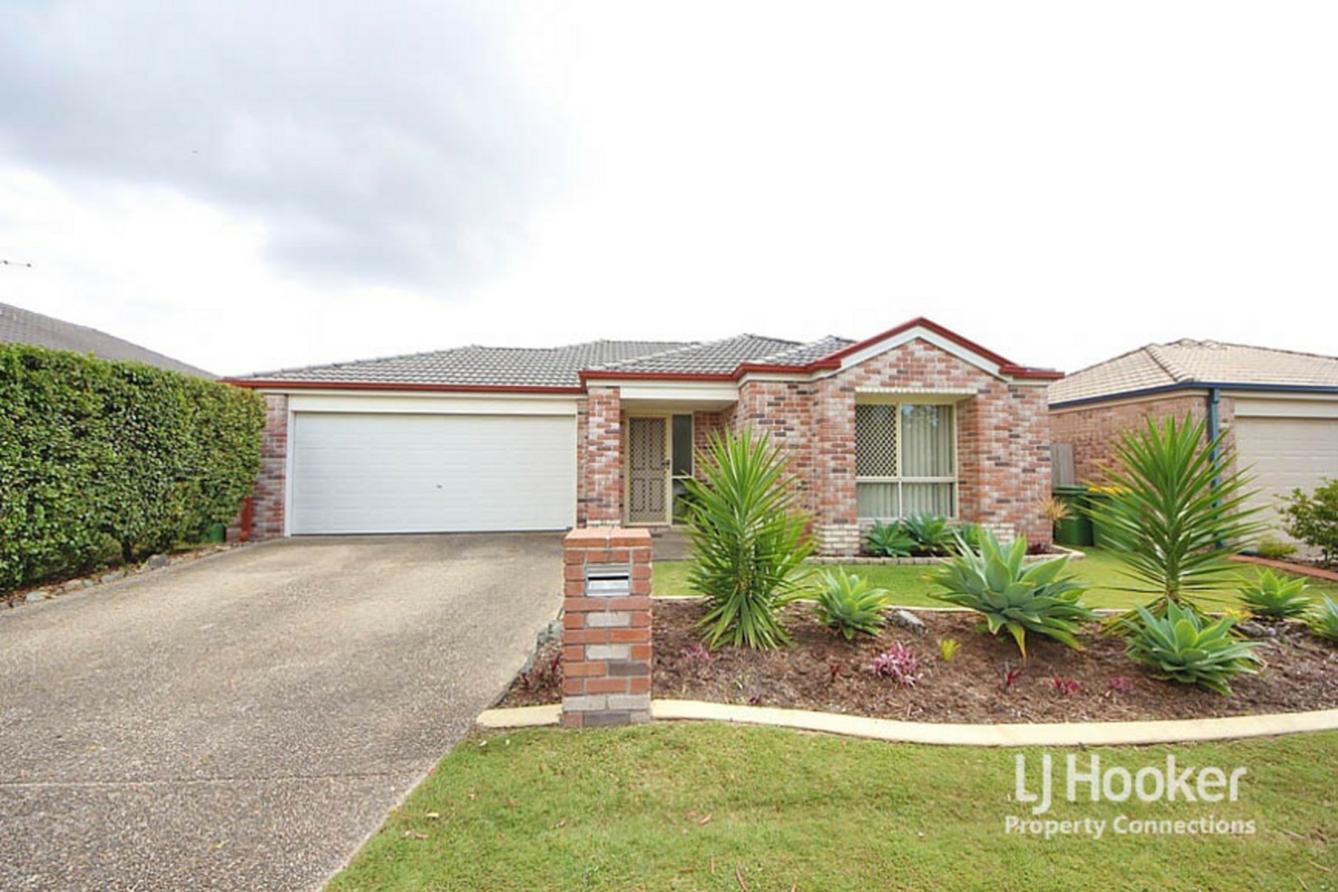7 McKinlay Crescent Murrumba Downs QLD - Property Details - LJ Hooker