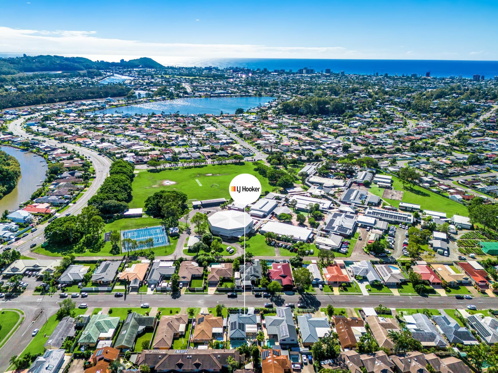 19 Saffron Street Elanora QLD - House for Sale - LJ Hooker