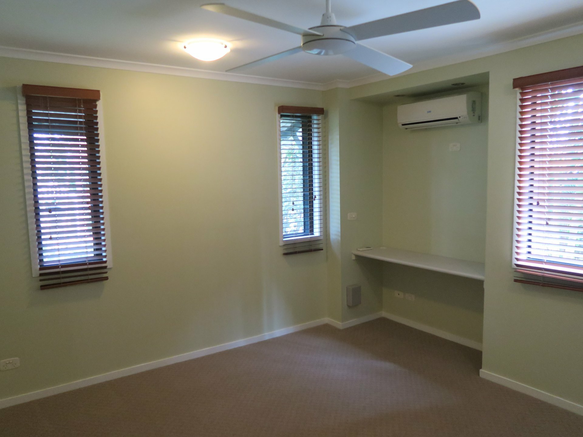 4 Stuart Street Edge Hill QLD - Property Details - LJ Hooker