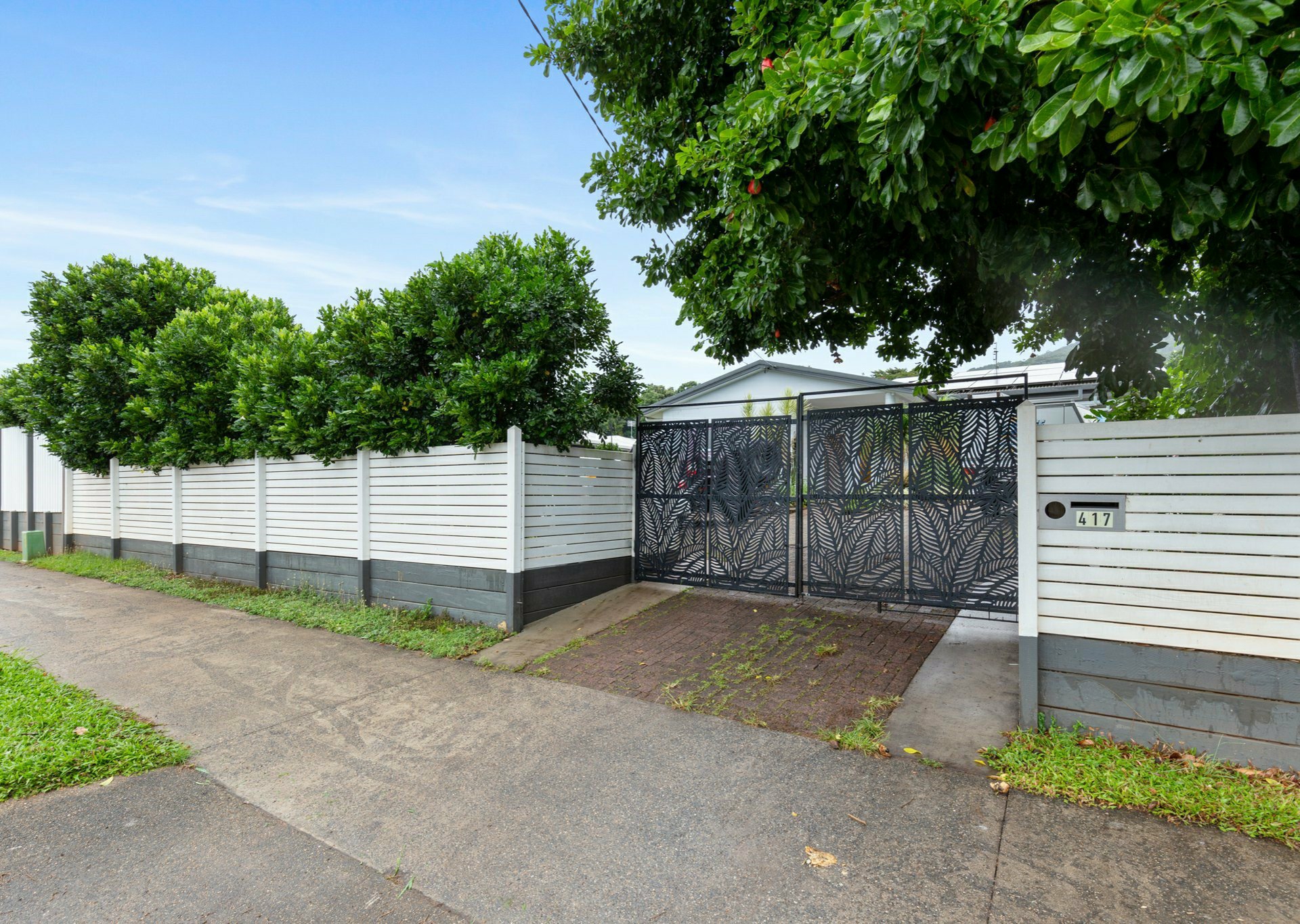 417 Kamerunga Road Redlynch QLD - Property Details - LJ Hooker