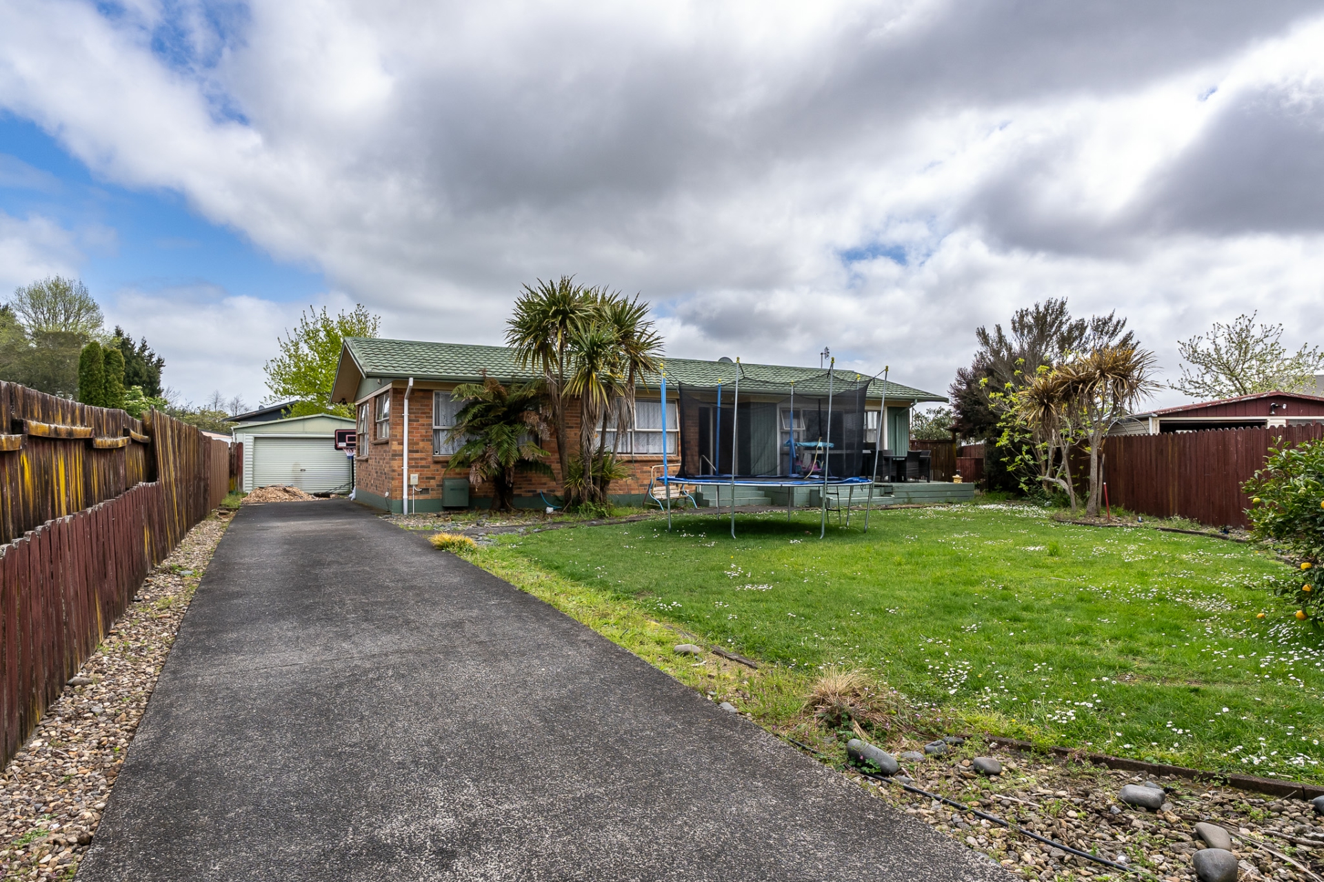 10 Marion Place Deanwell - Property Details - LJ Hooker