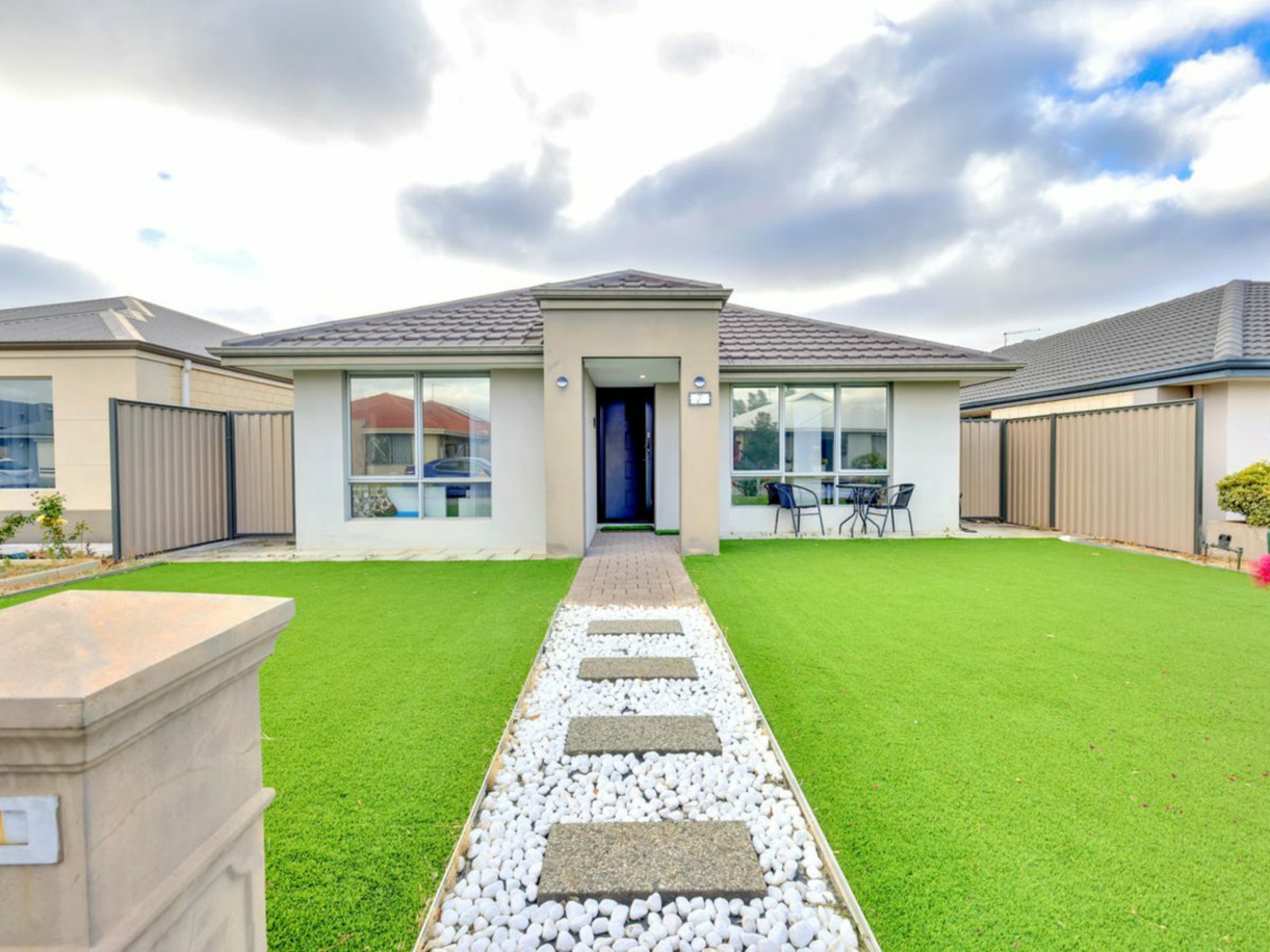7 Miramar Way Piara Waters WA - Property Details - LJ Hooker